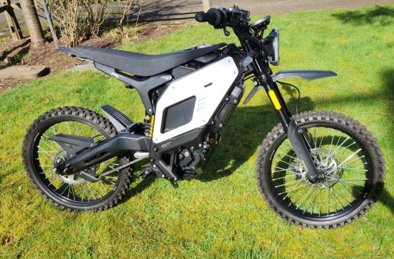 2025 NIU XQi3 Wild - Electric Dirt Bike - Women Riders Now